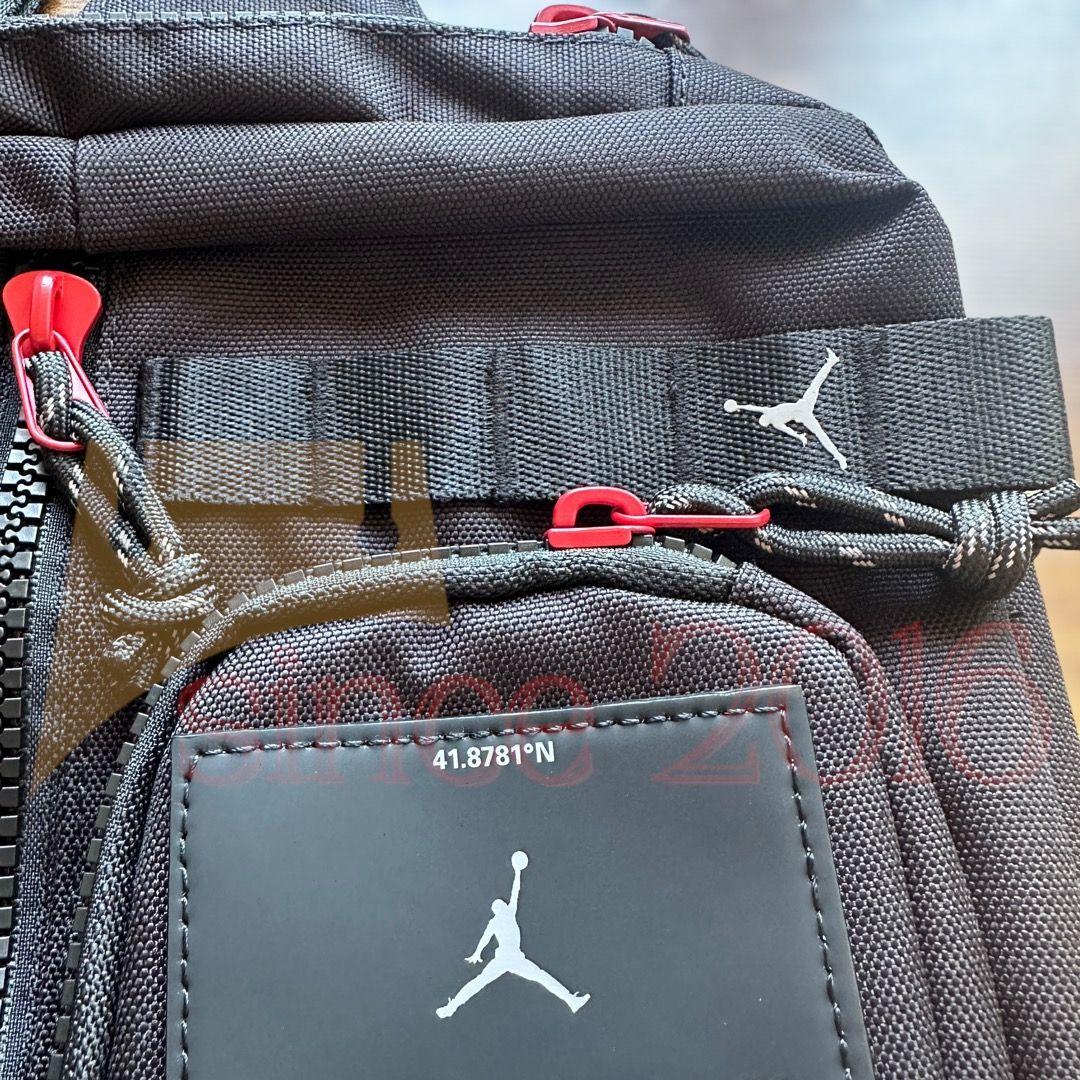 Jordan Hesi Crossbody Bag (Black), Men's Fashion, Bags, Sling Bags on ...