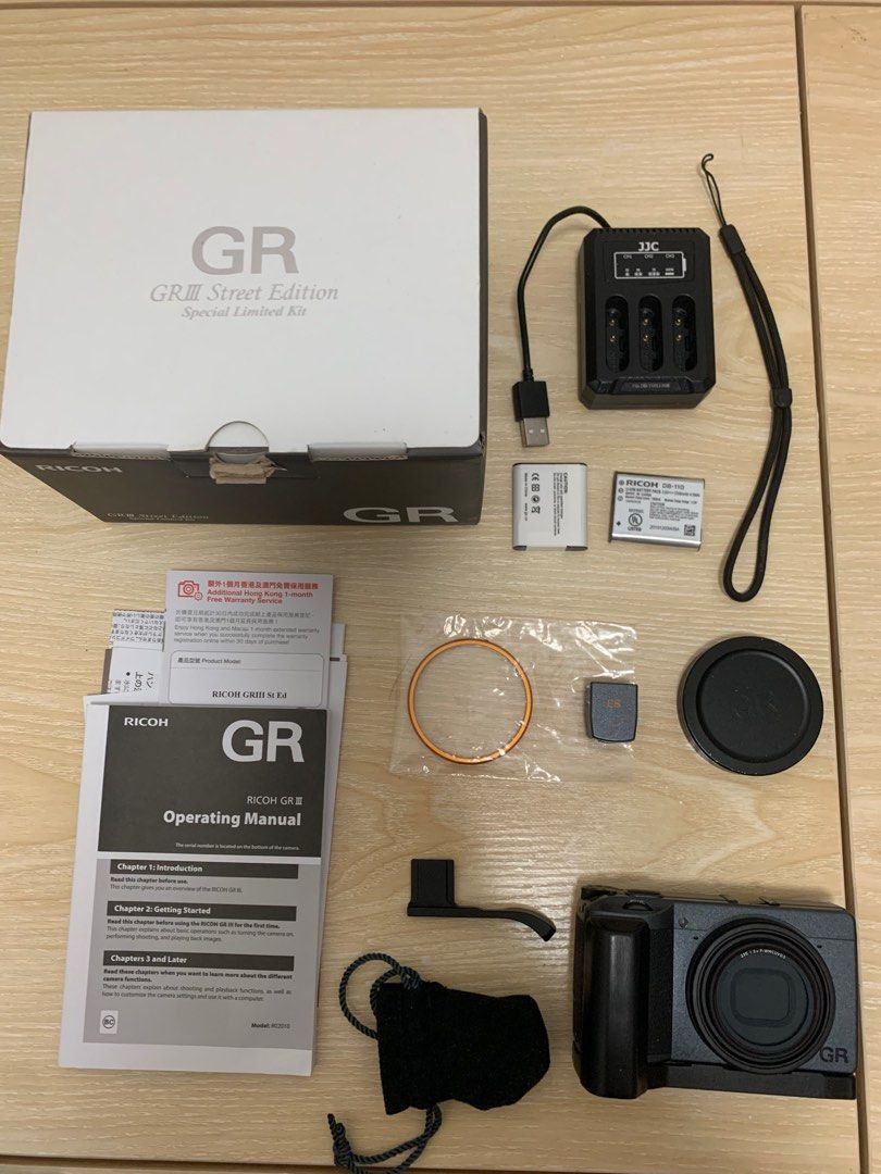 Ricoh GR III GR3 Street Edition 理光GR3街拍版 限量版本連GV-2觀景器, 攝影器材, 相機 - Carousell