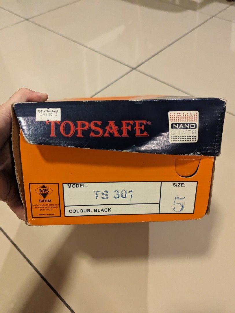 Safety boots size 5 (with box), Women's Fashion, Footwear, Boots on ...