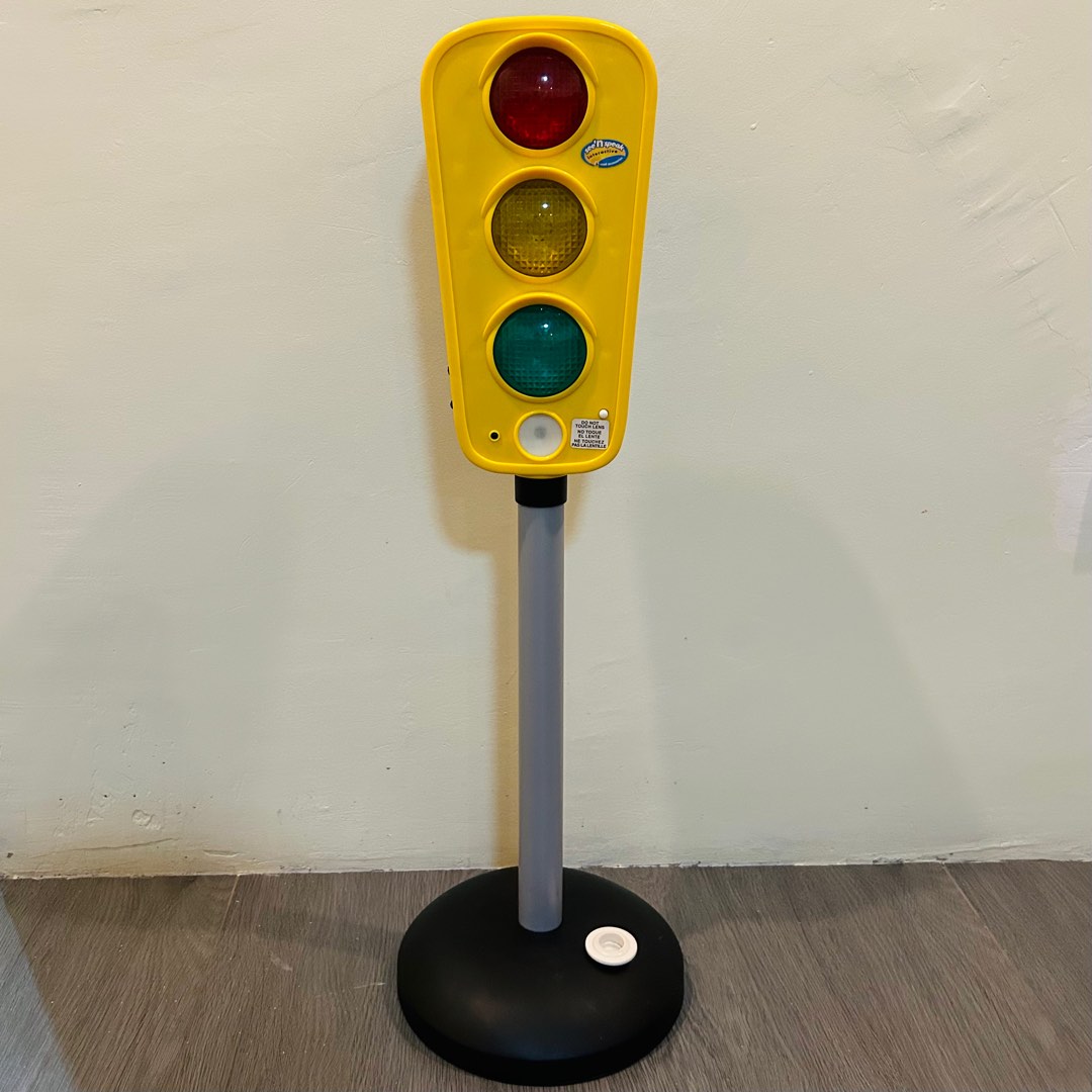 Traffic Light Toy, Hobbies & Toys, Toys & Games on Carousell