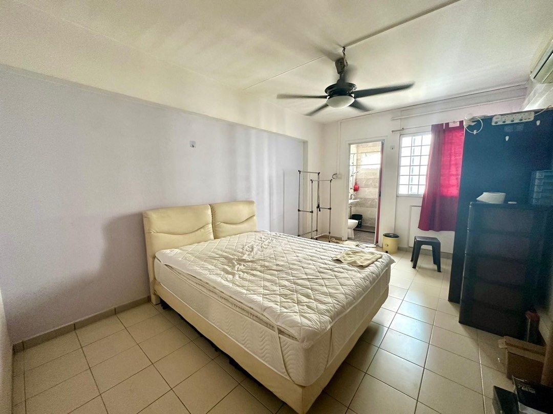 689 Hougang Street 61 Hougang Spring, Property, Rentals, HDB on Carousell