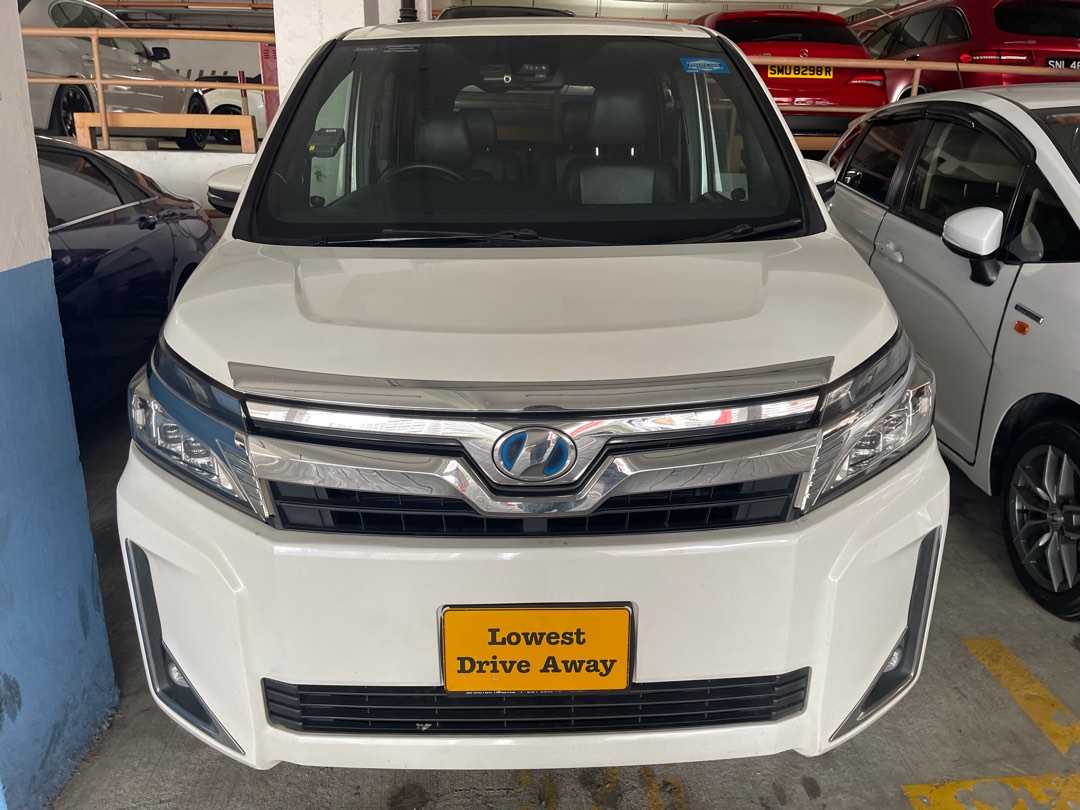 Toyota Voxy Hybrid, Cars, Car Rental on Carousell