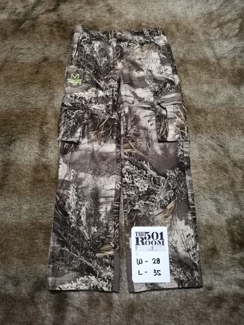 “AUTHENTIC REALTREE CARGO " , Women's Fashion, Bottoms, Other Bottoms ...