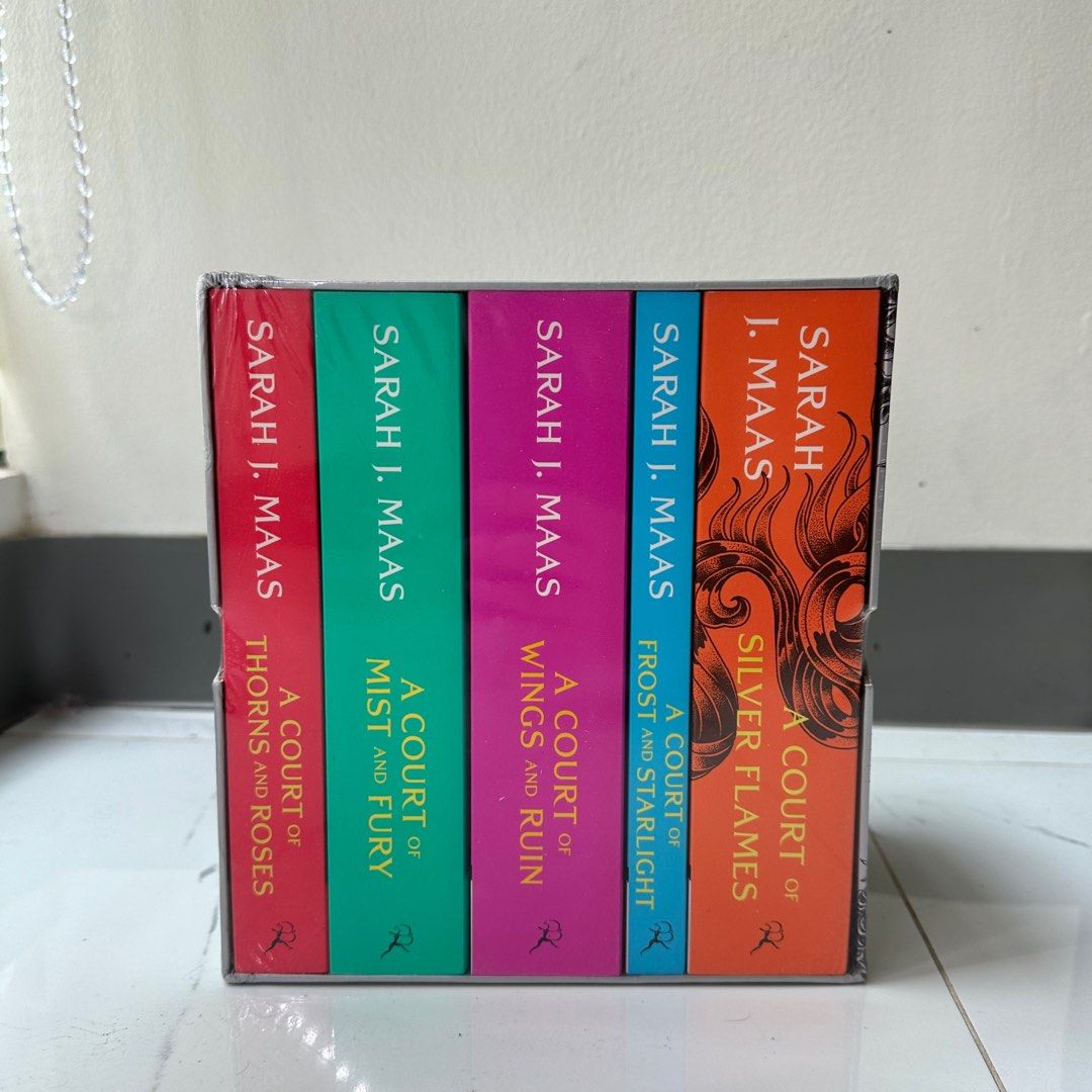 [RESERVED] ACOTAR SET (A Court Of Thorns and Roses) by Sarah J Maas ...