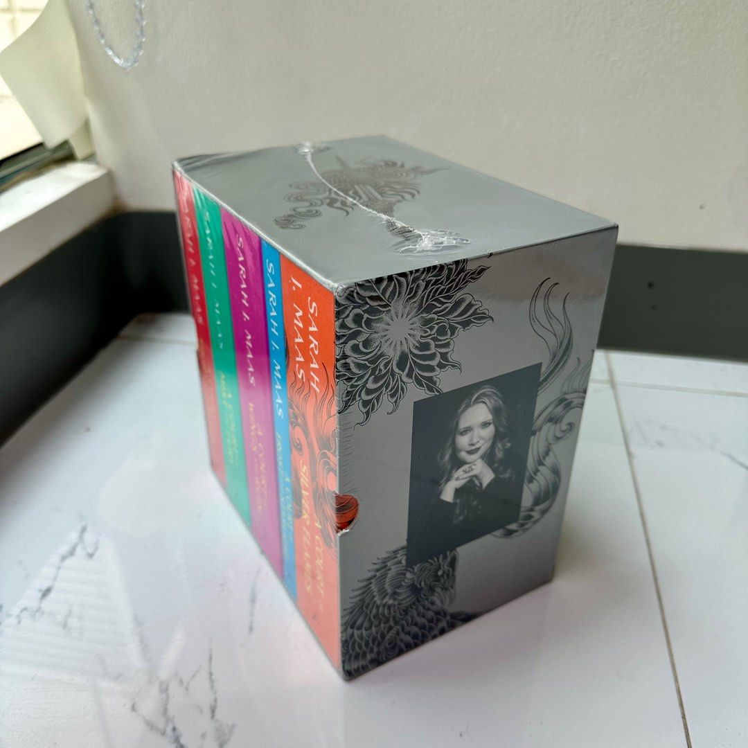 [RESERVED] ACOTAR SET (A Court Of Thorns and Roses) by Sarah J Maas ...