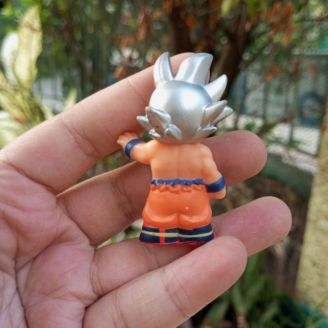 BANDAI Dragon Ball Super Saiyan Silver Goku Ultra Instinct Figure ...