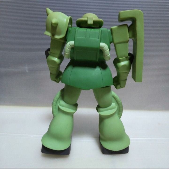 Big Scale MS-06 Zaku II Figure (Approx. 9.5 inch) [RX-78-2 Gundam ...