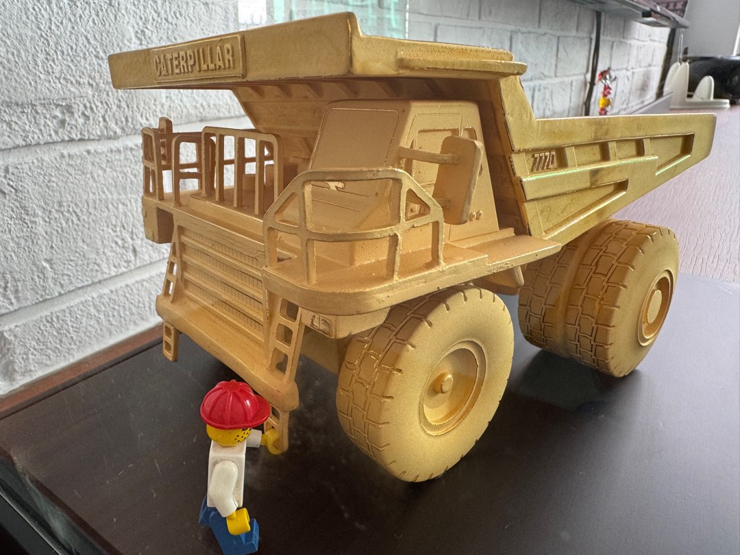 Rare CAT 777D Off Highway Truck 24K Gold-Plated Miniature , Hobbies ...