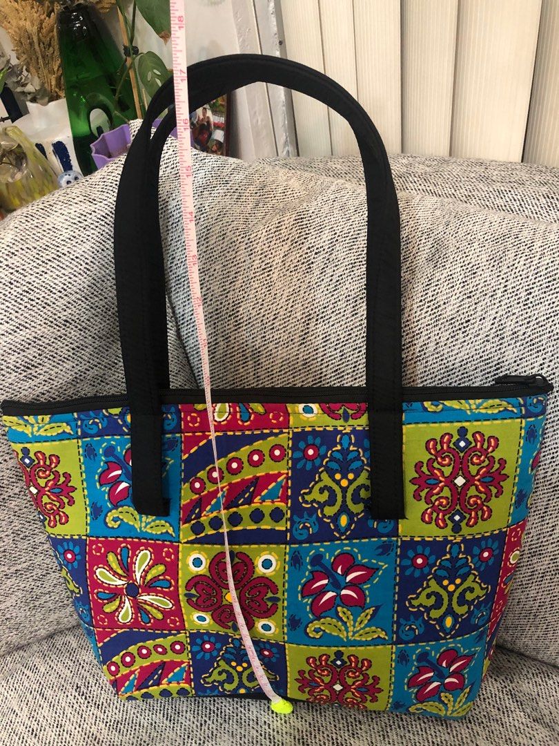 Cute colorful beach bag, Women's Fashion, Bags & Wallets, Shoulder Bags ...