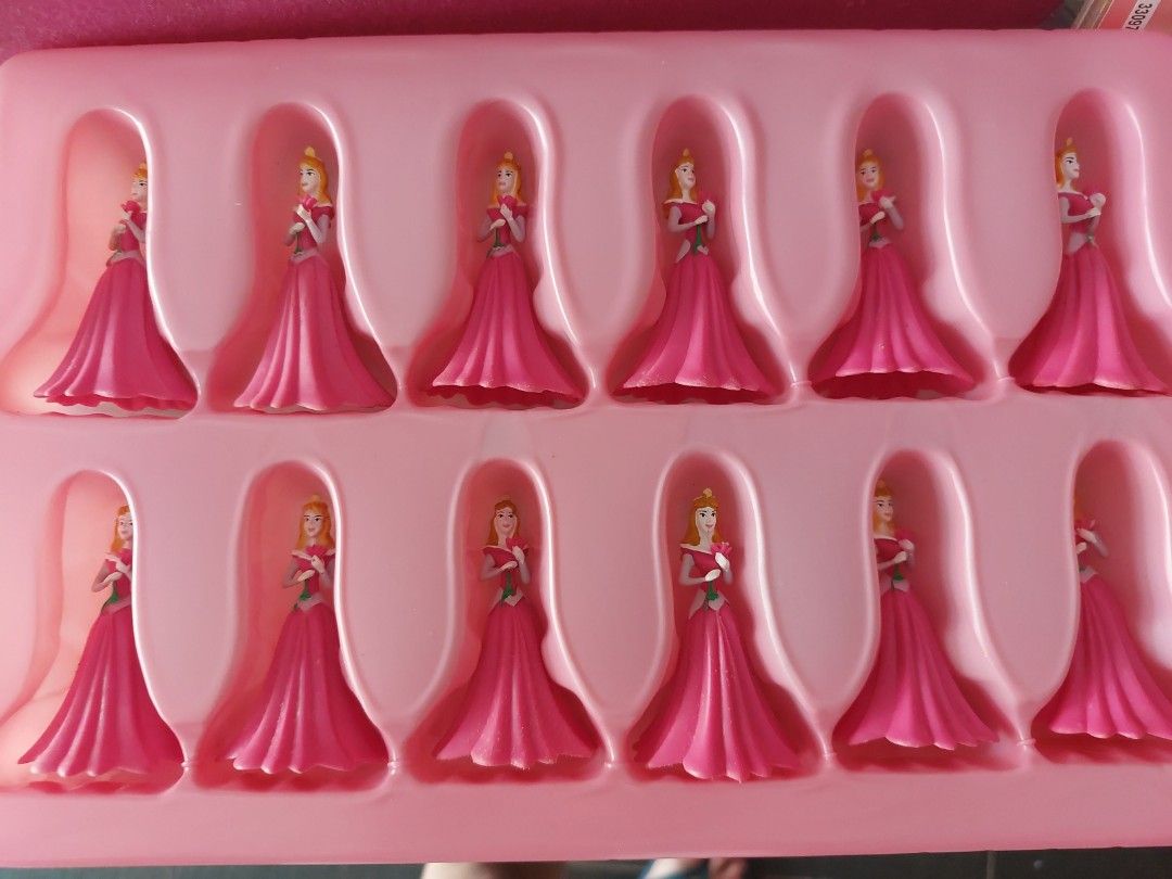 DISNEY Princess checkers, Hobbies & Toys, Toys & Games on Carousell