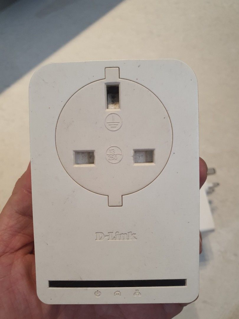 D-Link internet extenders and power plug, TV & Home Appliances ...