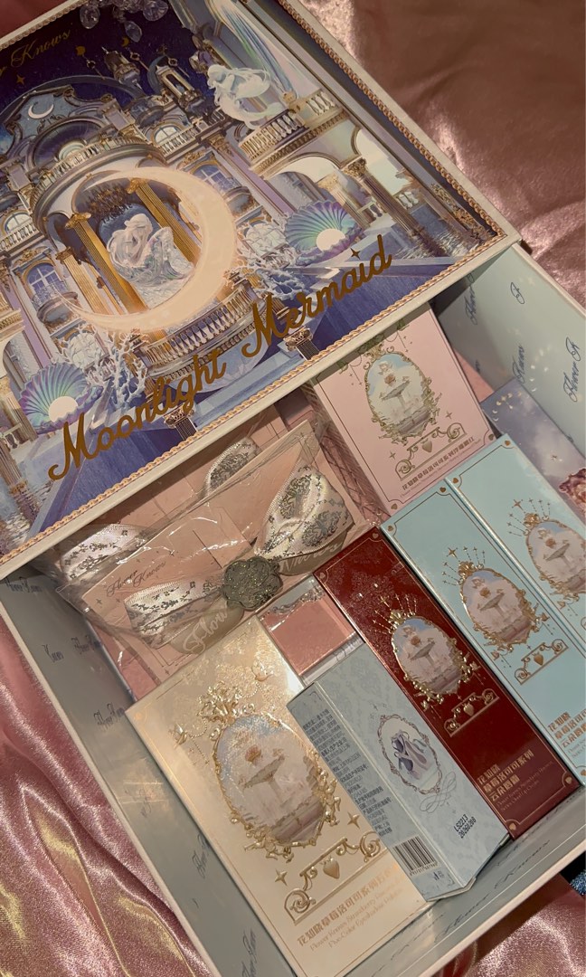 Flowerknows makeup set, Beauty & Personal Care, Face, Makeup on Carousell