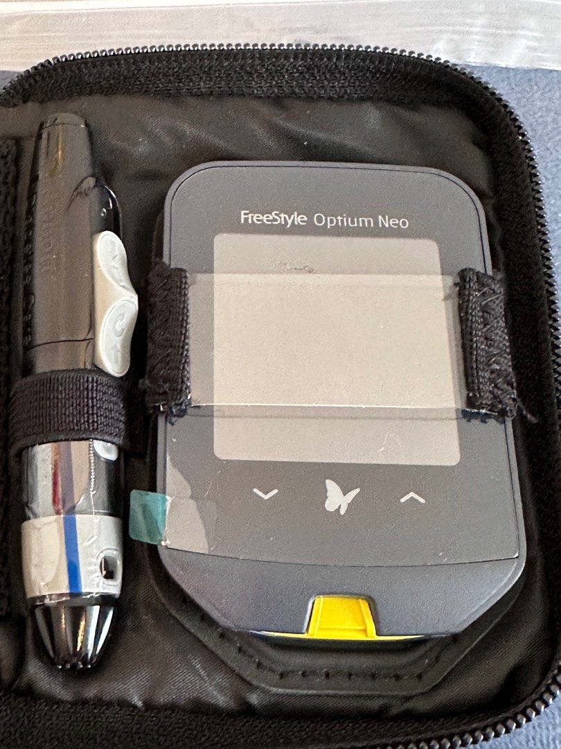 Freestyle Optium Neo blood glucose and ketone monitoring system, Health ...