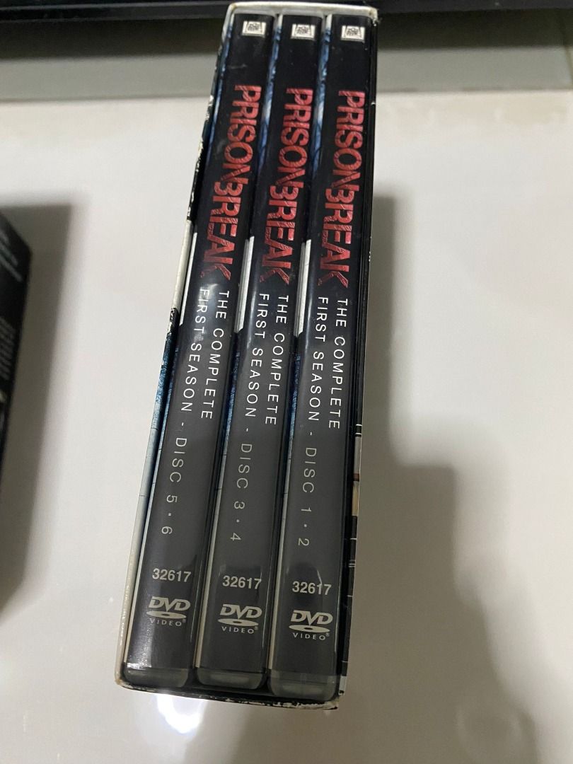 Fringe and Prison Break DVDs collection, Hobbies & Toys, Music & Media ...