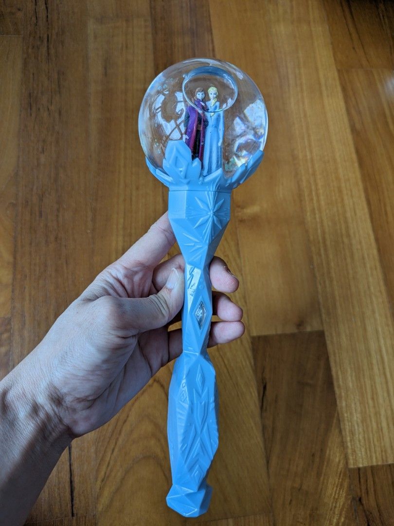 Frozen Wand, Hobbies & Toys, Toys & Games on Carousell