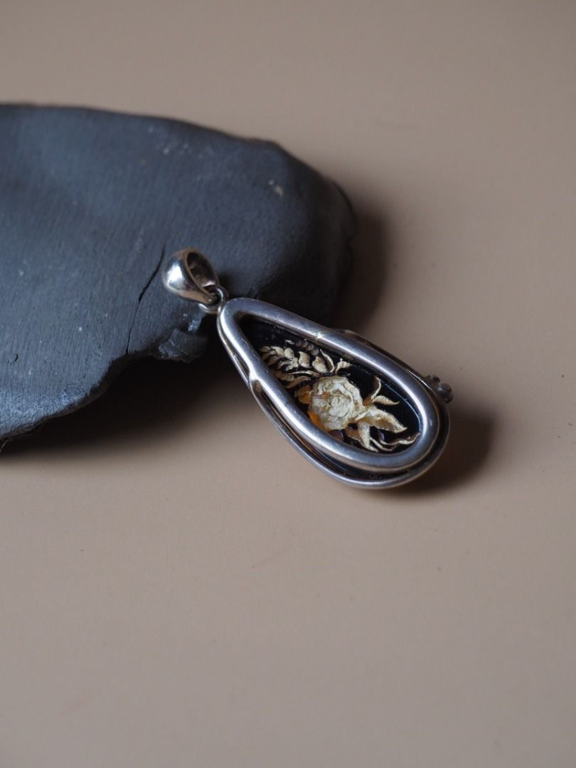 Handmade Semi-Crafted with Rose Shape Natural Amber Pendant, Hobbies ...