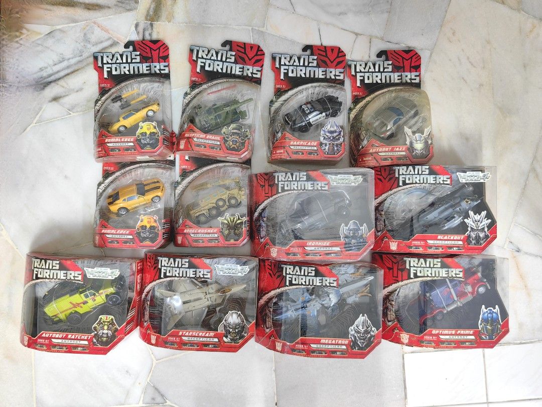 Hasbro 2007 Transformers Movie 1 Deluxe Class FREE twin pack Bumblebee, Hobbies & Toys, Toys ...
