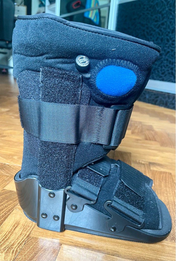 inflatable surgical leg cast for broken foot Orthopedic boot, Health ...