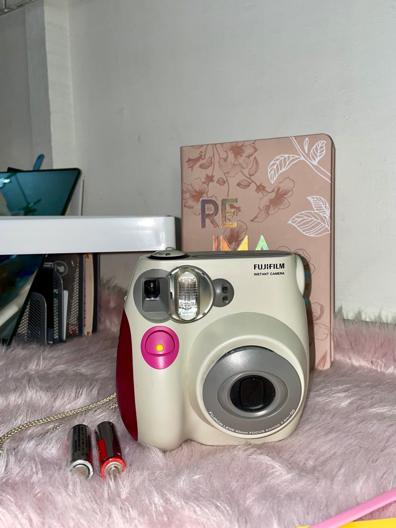 Instax Mini 7, Photography, Cameras on Carousell