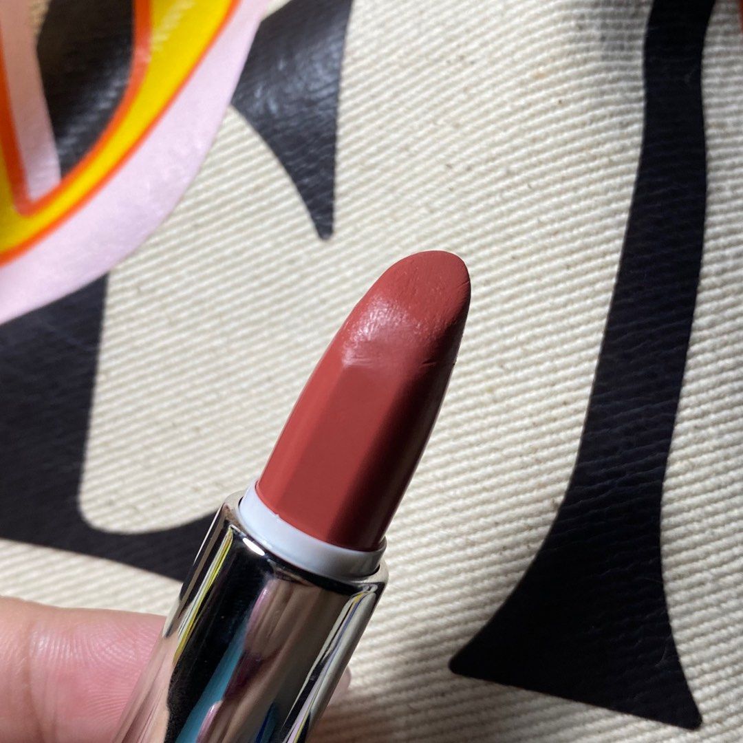 issy and co lip bullet satin in the shade seraph, Beauty & Personal ...