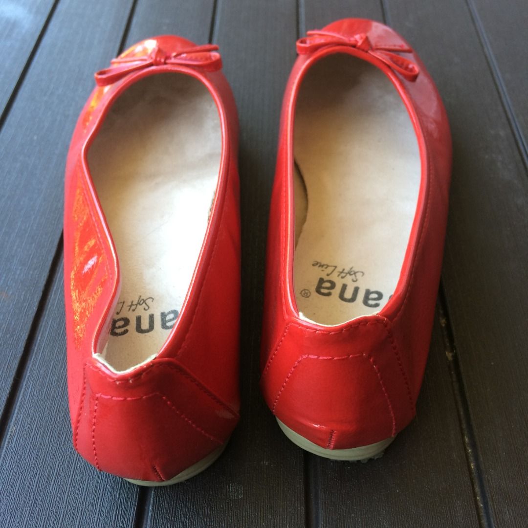 Jana Red Flats, Women's Fashion, Footwear, Flats & Sandals on Carousell