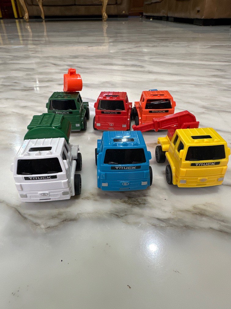 Mainan anak truk truck mobil mobilan, Toys & Collectibles, Mainan di Carousell
