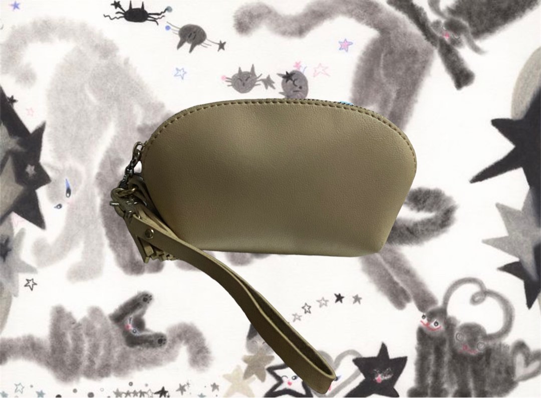 miniso beige pouch wristlet, Women's Fashion, Bags & Wallets, Purses ...
