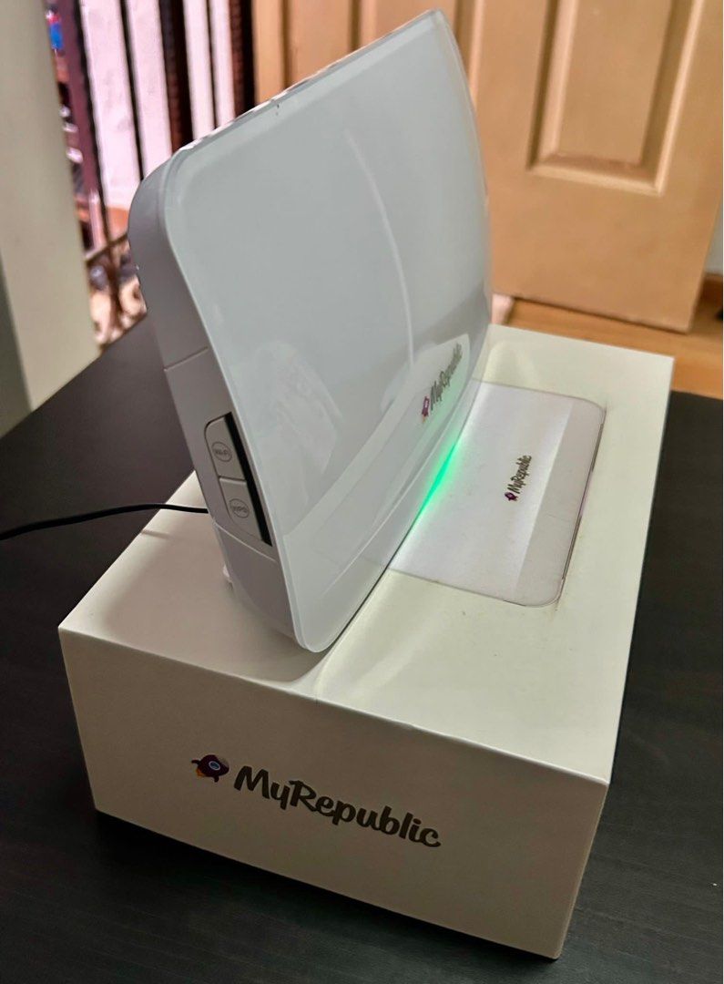 MyRepublic Wi-fi Router Halo AC2200, Computers & Tech, Parts ...
