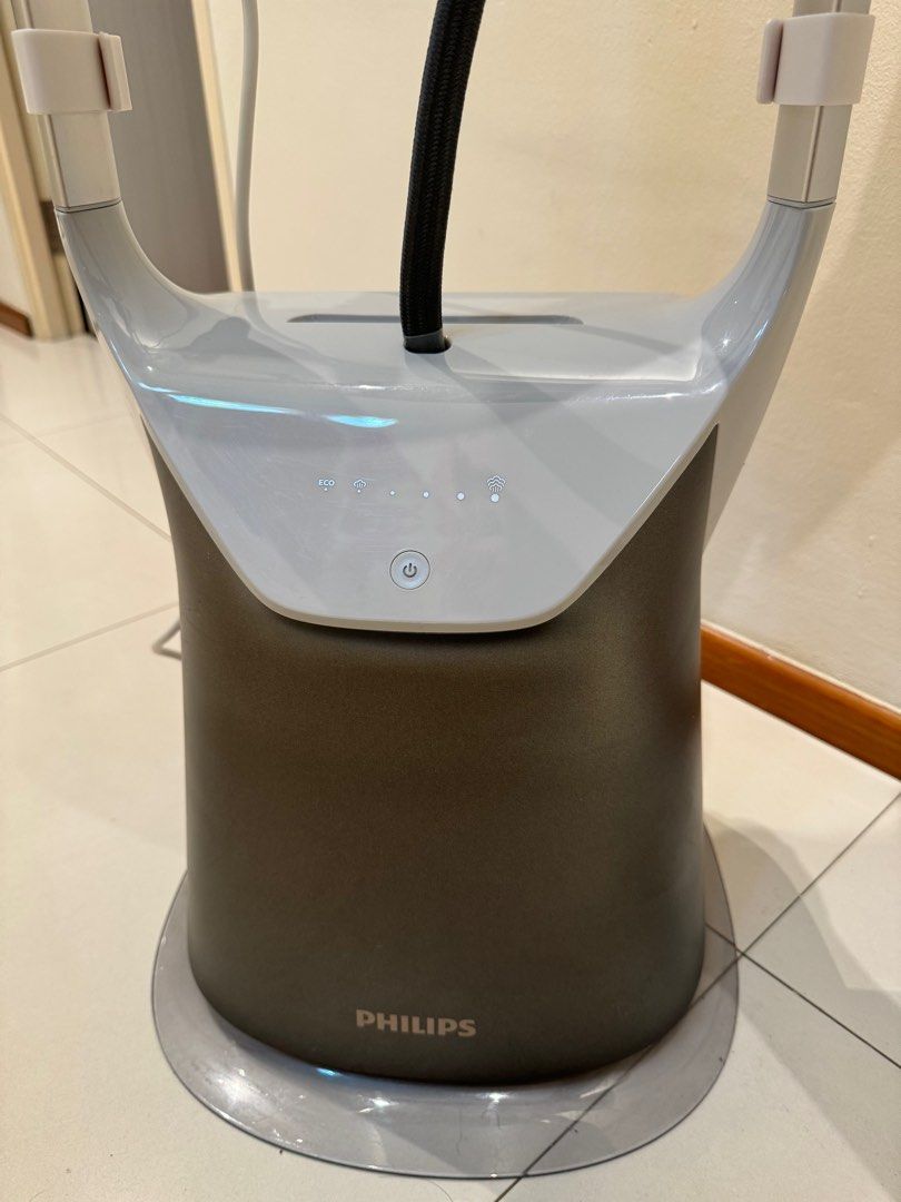 Philips All-in-One Garment Steamer 8000 Series GC628/86, TV & Home ...