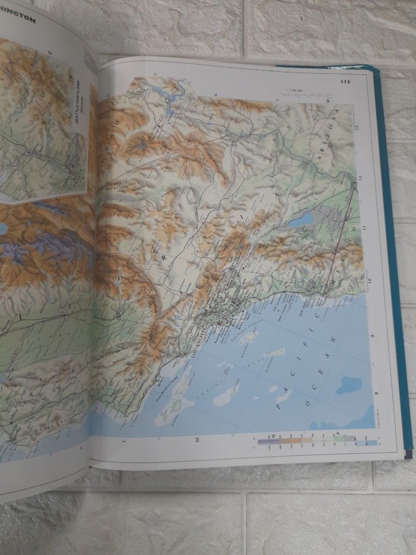 Philips Concise World Atlas (sixth edition), Hobbies & Toys, Books ...
