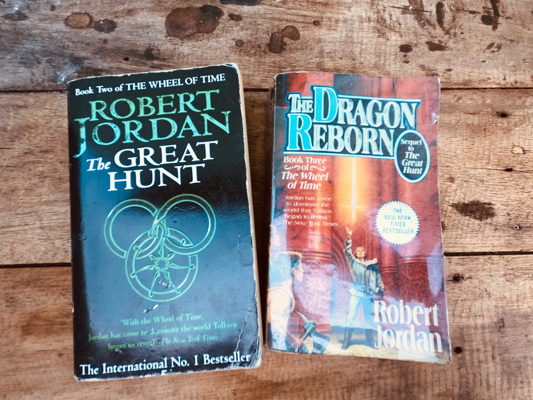 Robert Jordan Books (the great hunt & the dragon reborn), Hobbies ...