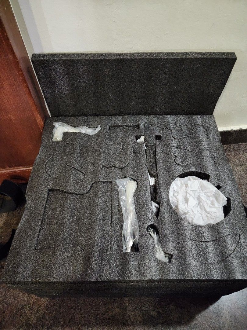 Rosa studio Teresa, Hobbies & Toys, Toys & Games on Carousell