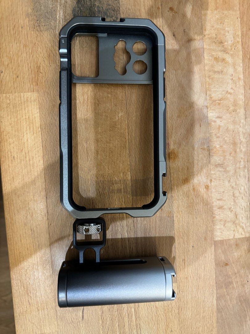SMALLRIG IPHONE 13 pro Max Cage, Photography, Video Cameras on Carousell