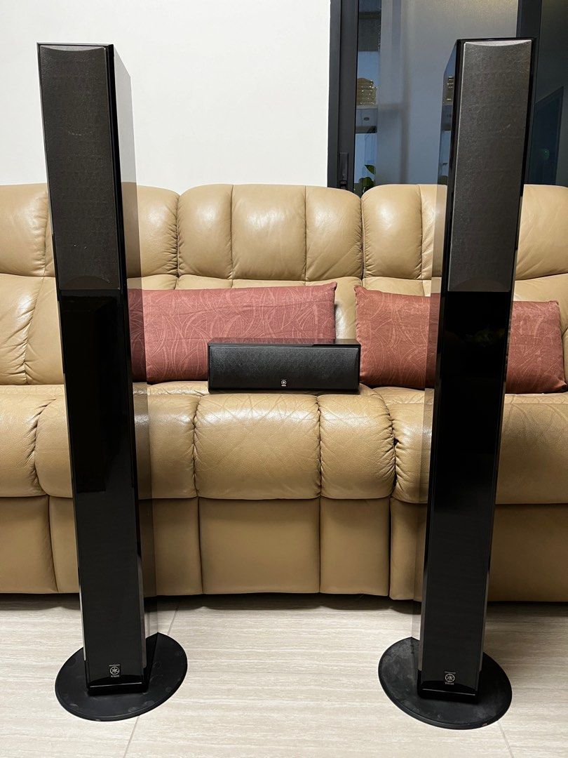 Yamaha NS-210 Slim Tower 3-speaker combination, Audio, Soundbars ...