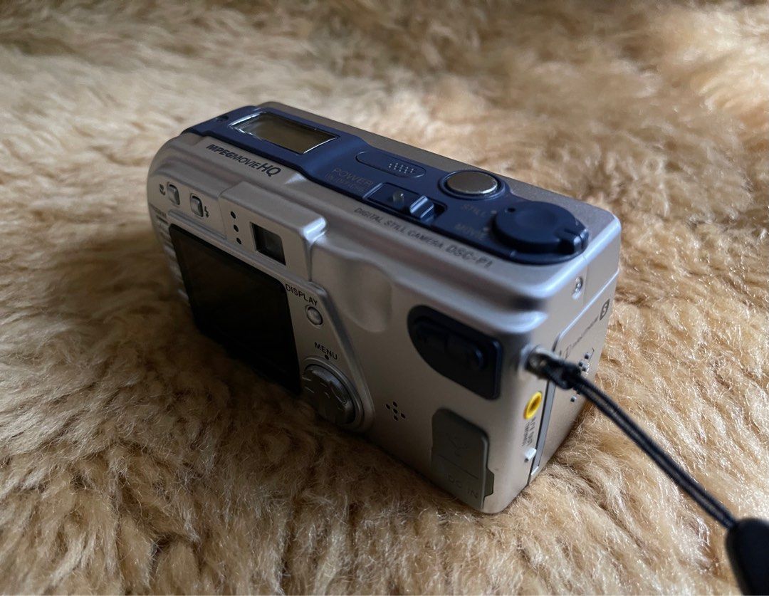 Sony Cybershot DSC-P1 Digital Camera, Photography, Cameras on Carousell