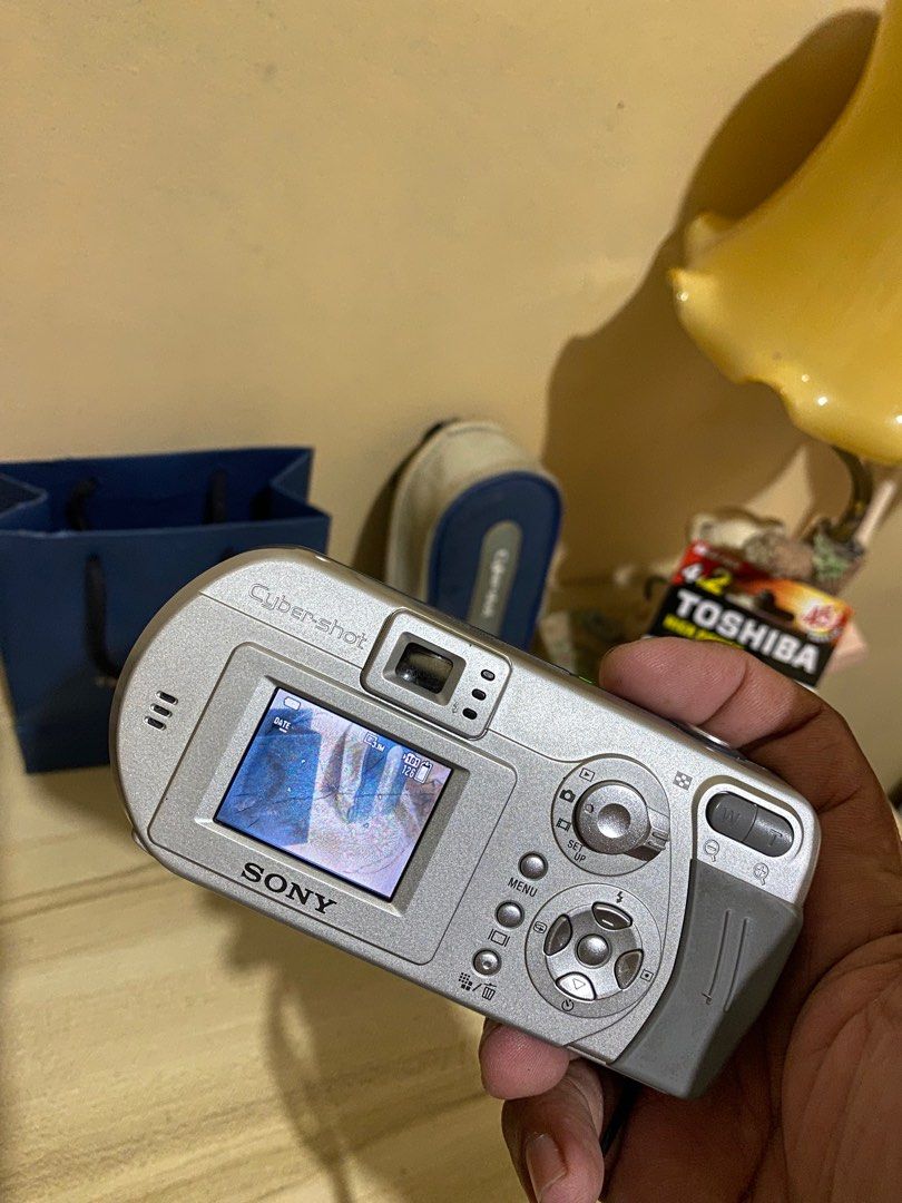 Sony cybershot P52 digital camera 3.2mega pixeL free delivery ...