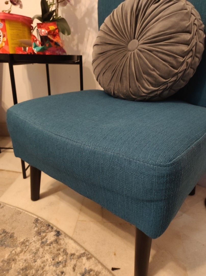 SSF lounge chair, Furniture & Home Living, Furniture, Chairs on Carousell