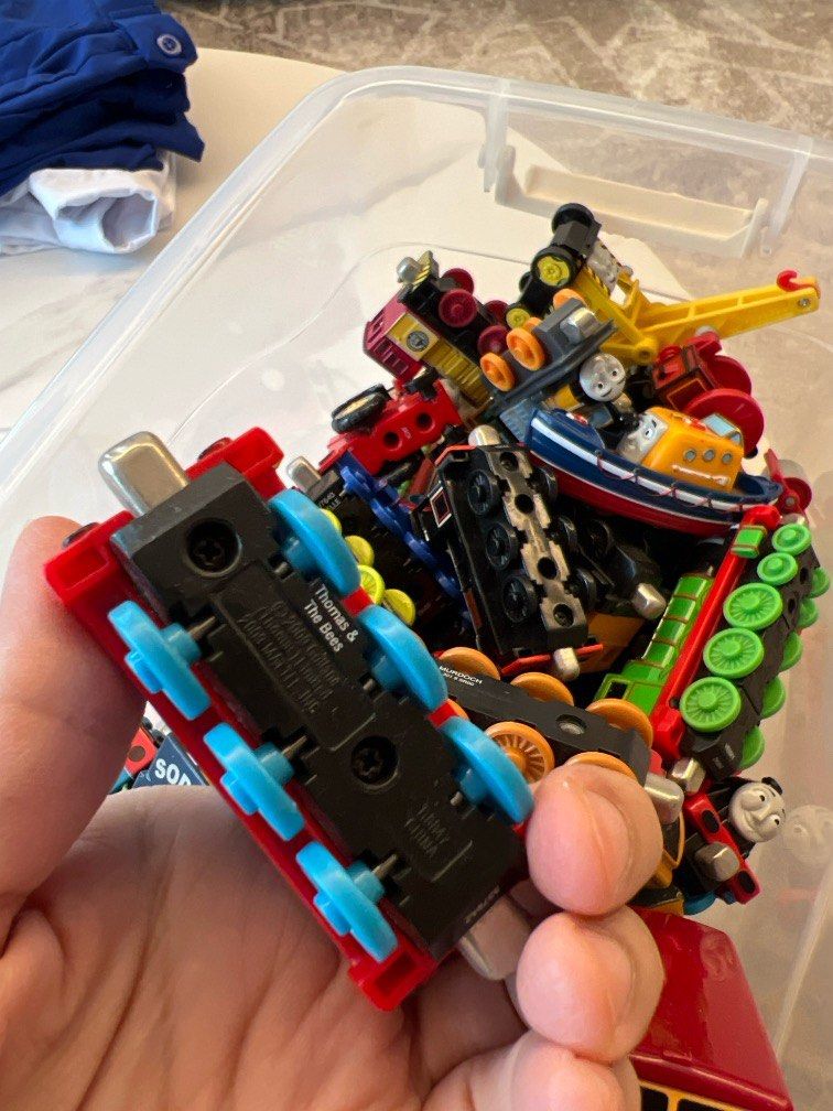 Mattel diecast Thomas and friends magnet train, Hobbies & Toys, Toys ...