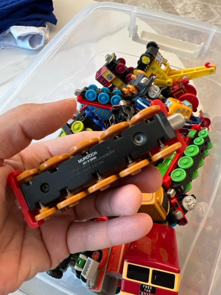 Mattel diecast Thomas and friends magnet train, Hobbies & Toys, Toys ...