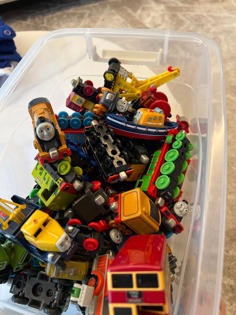 Mattel diecast Thomas and friends magnet train, Hobbies & Toys, Toys ...