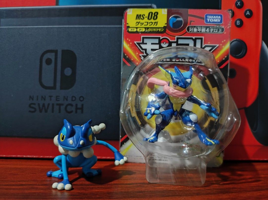 TOMY Pokemon Figures - Frogadier and Greninja, Hobbies & Toys, Toys ...