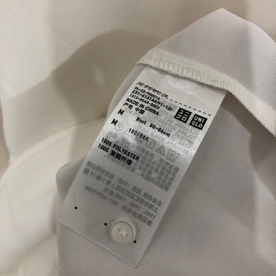 Uniqlo Off White Draped Mock Neck Tops, Women's Fashion, Tops, Shirts ...