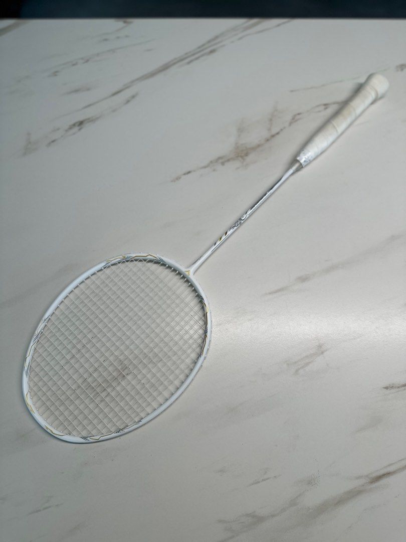 Victor thruster F C claw tty, Sports Equipment, Sports & Games, Racket ...