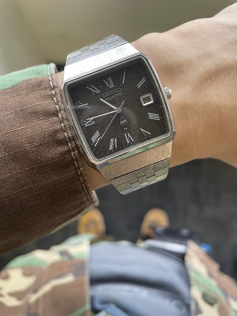 Vintage 1975 Rare Seiko Quartz 0842-5010, Luxury, Watches on Carousell