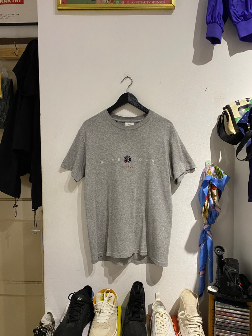 VINTAGE NIKE TOWN CHICAGO MADE IN USA, Men's Fashion, Tops & Sets ...