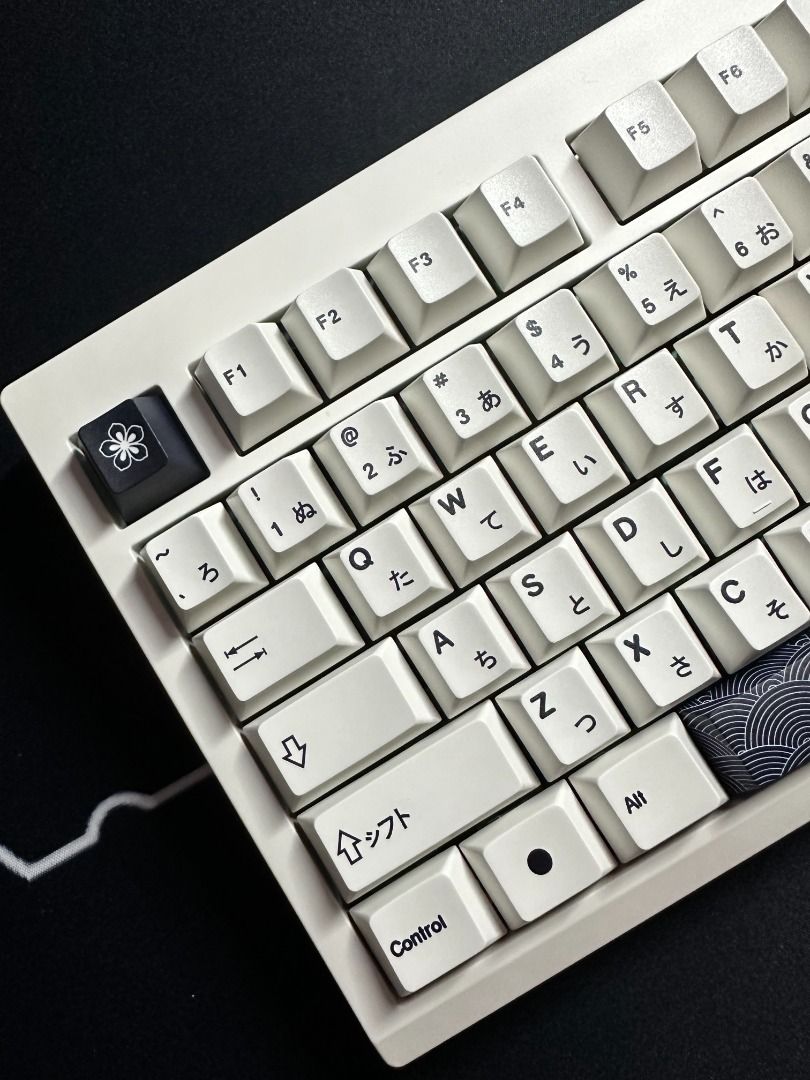 Wireless Custom Mechanical Keyboard w/ LCD Screen, Computers & Tech ...