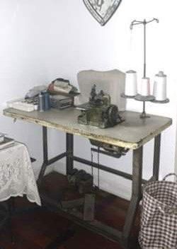 Yamaha edger sewing machine, Everything Else, Others on Carousell