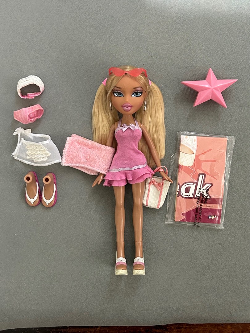 Bratz Spring Break Cloe complete, Hobbies & Toys, Toys & Games on Carousell