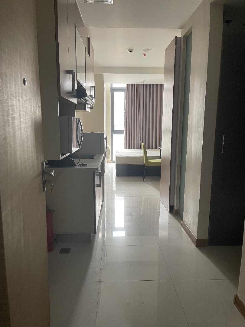 CONDO UNIT FOR SALE IN DE LA SALLE TAFT, Property, For Sale, Apartments ...