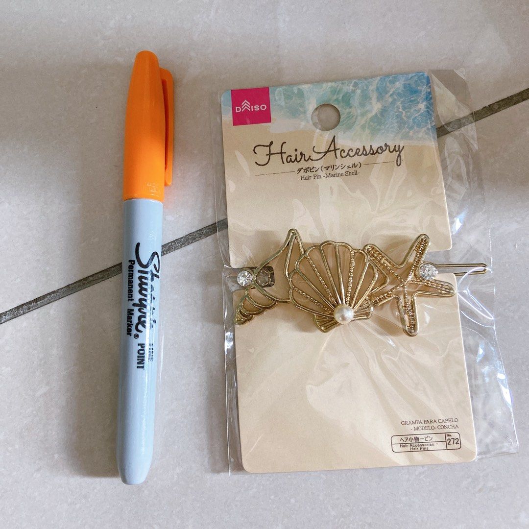 Daiso seashells hair clip, Women's Fashion, Watches & Accessories, Hair ...